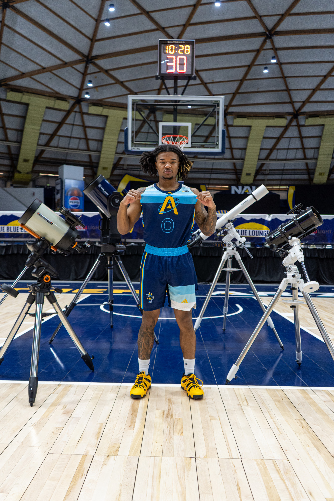 Astrojacks Auction | Volleyball | ClickBid Mobile Bidding