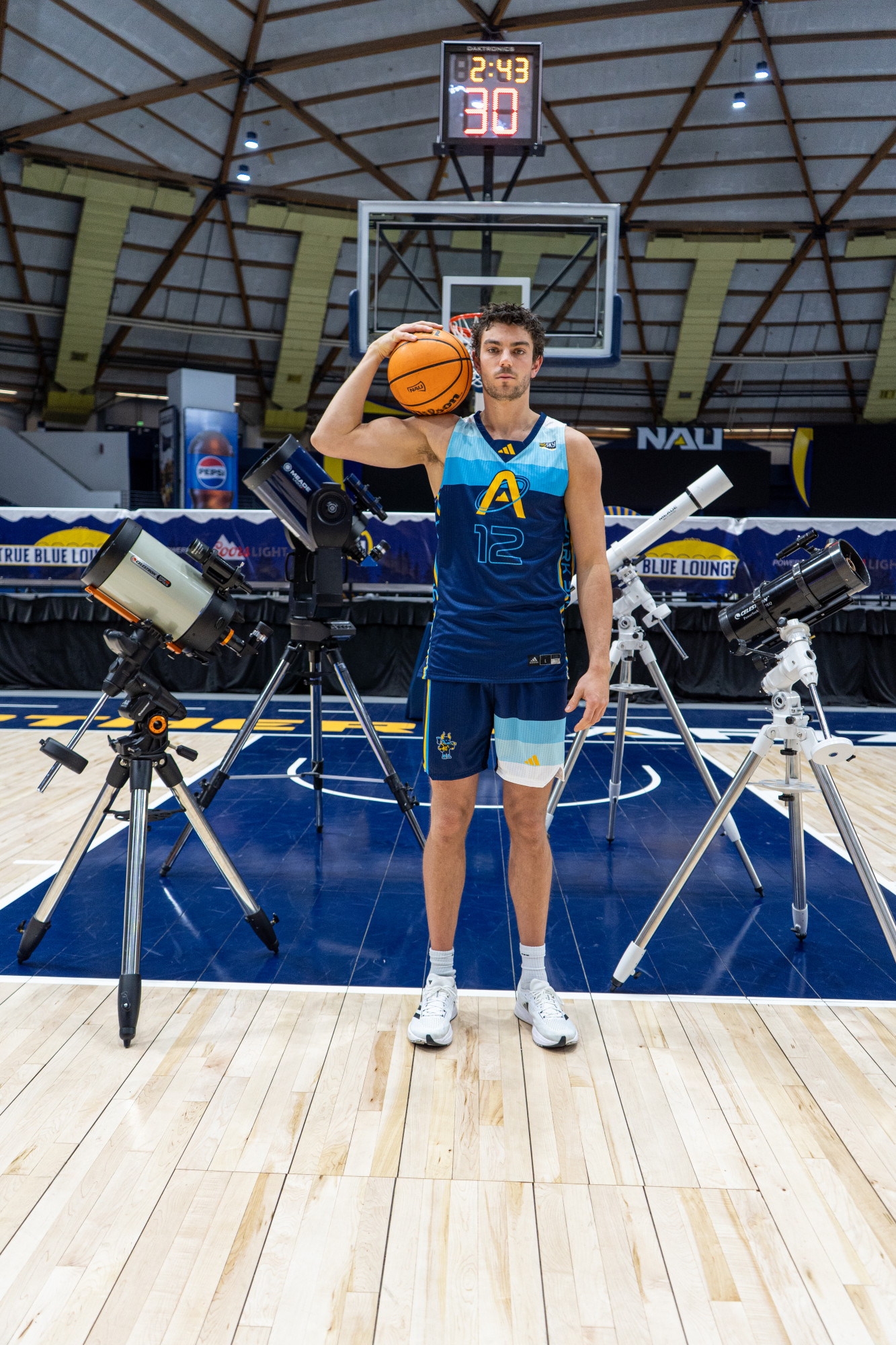 Astrojacks Auction | Volleyball | ClickBid Mobile Bidding