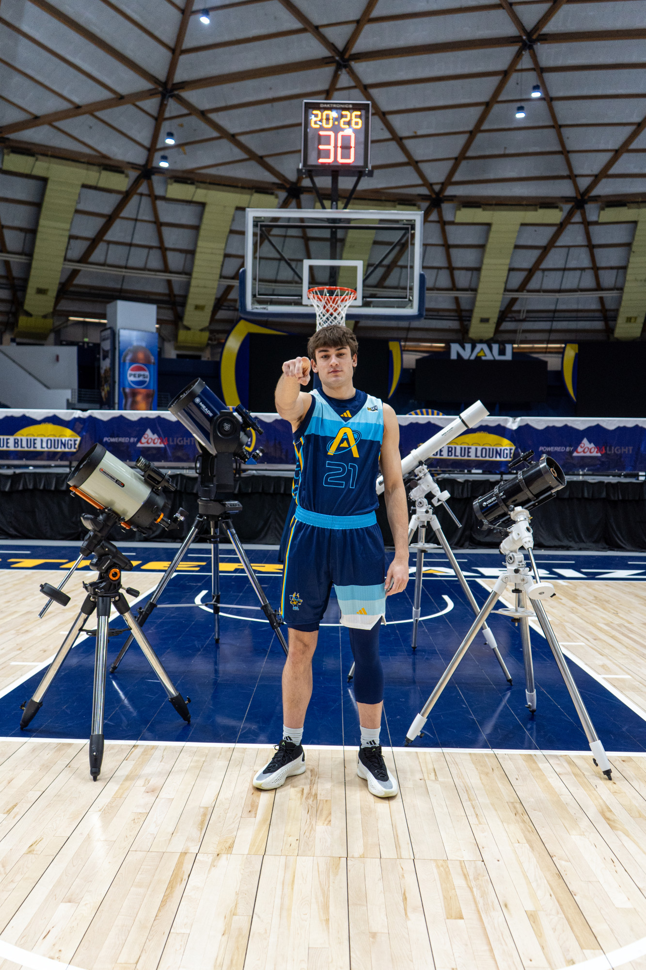 Astrojacks Auction | Volleyball | ClickBid Mobile Bidding